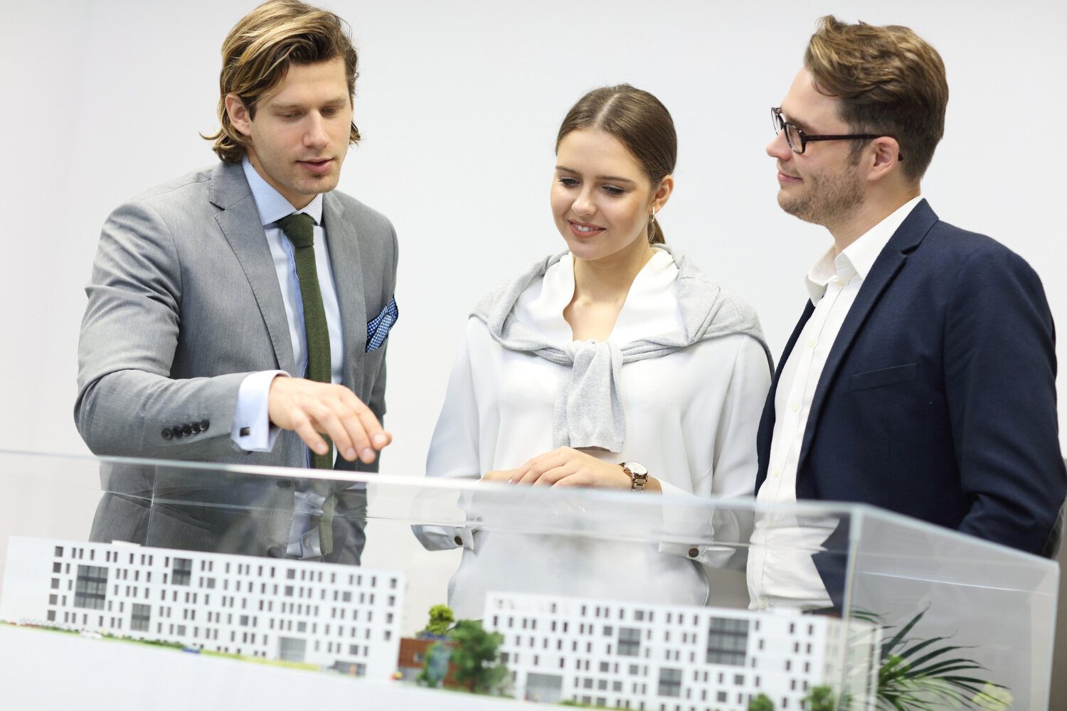 Mastering the Path: Become a Real Estate Agent in London